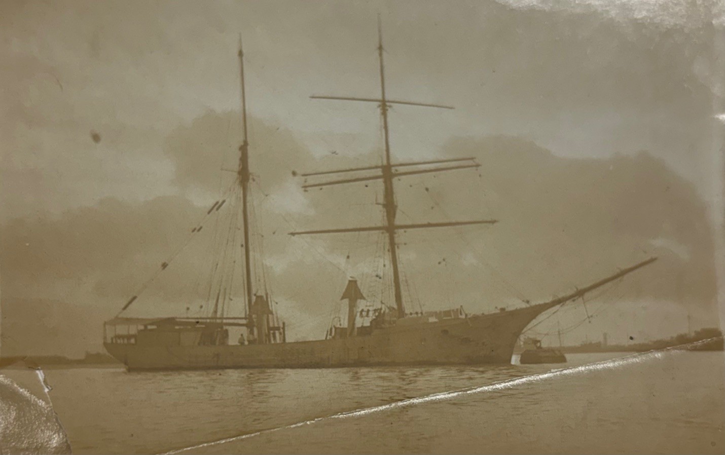 Top-secret operations of Surrey hero remembered at Portsmouth Historic ...